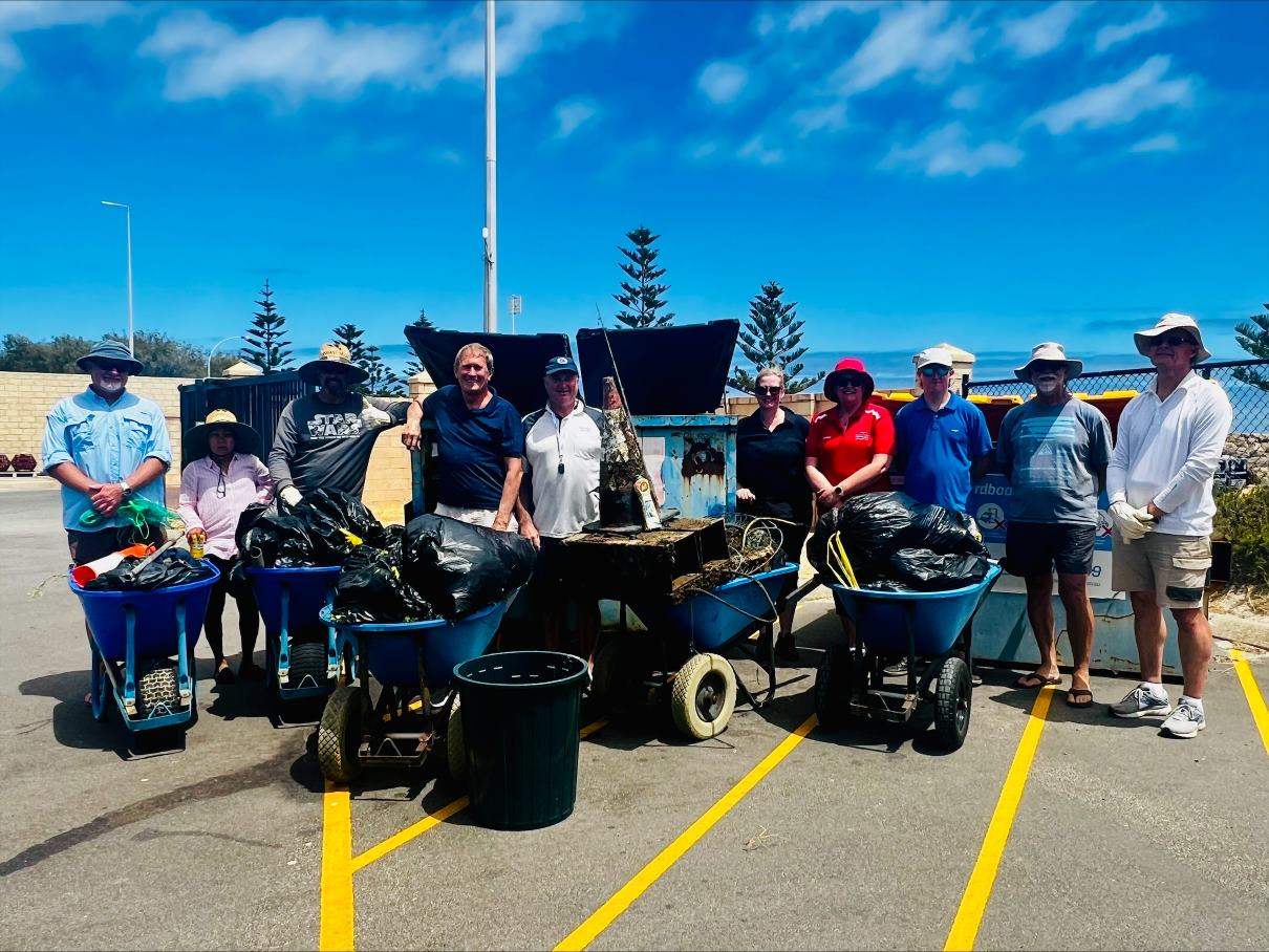 Dolphin Quays Waterways Clean-up event